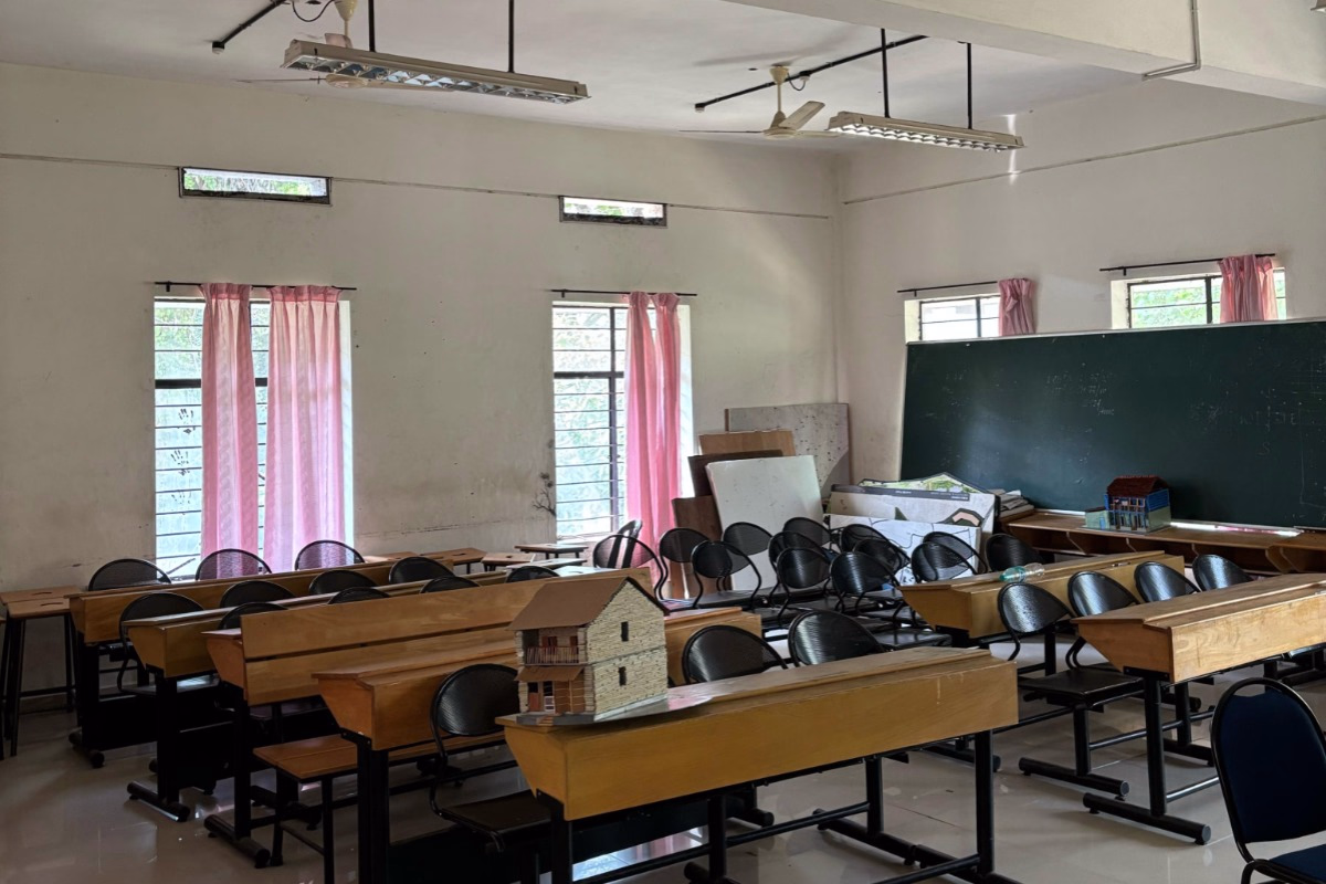 Dept of Architecture - Classrooms - Photogallery - Bishop Jerome ...